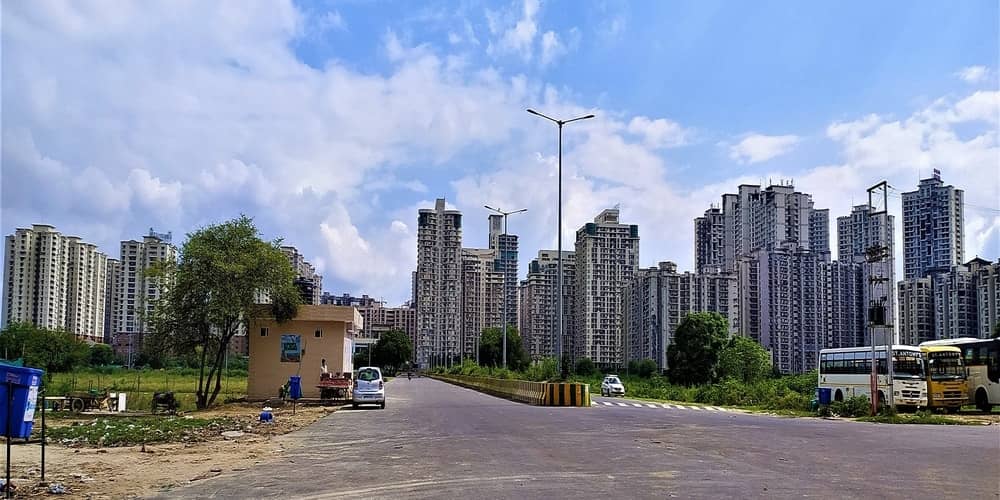 Top 5 Best Places For Apartment Living in Noida - Commercial Property ...
