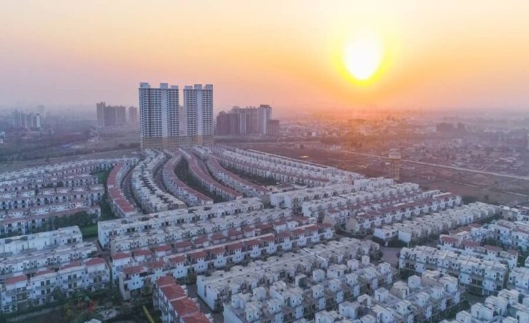 Top 10 Best High-Rise Residential Societies For Living in Greater Noida ...